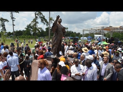 Martin Luther King Jr. Memorial Statue - Houston - May 24, 2014 - YouTube