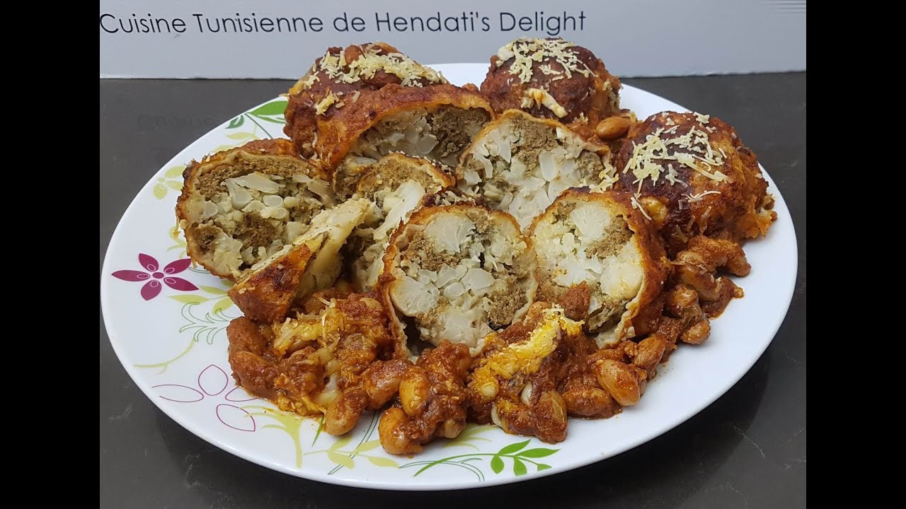 Chou fleur farci à la viande de veau et au Common rue (fijel) plante ...