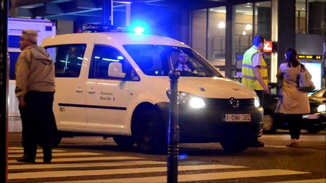 2x Service Securite STIB/MIVB - Transit police responding code 3 - YouTube