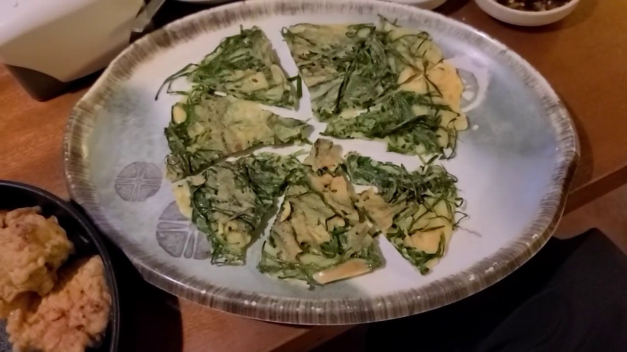 부추전은 식감이 담백합니다 The South Korean leek pancake has a clean and light ...