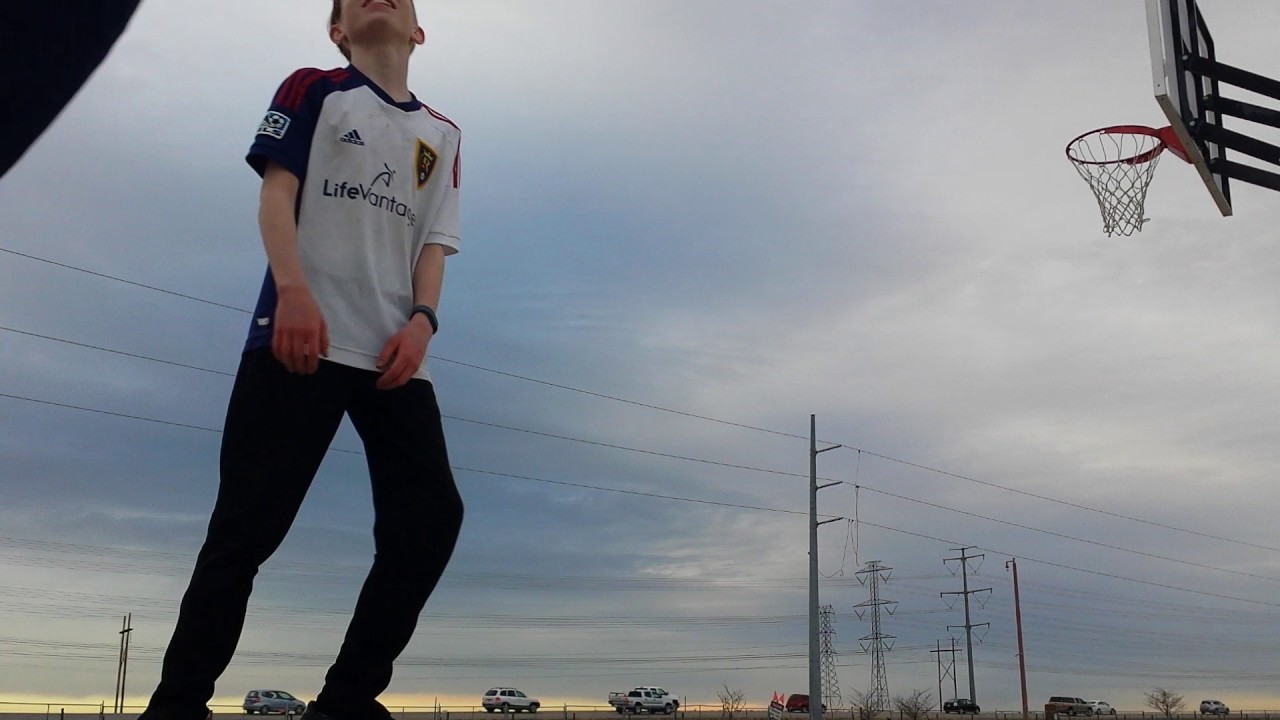 Shooting hoops with my friends - YouTube