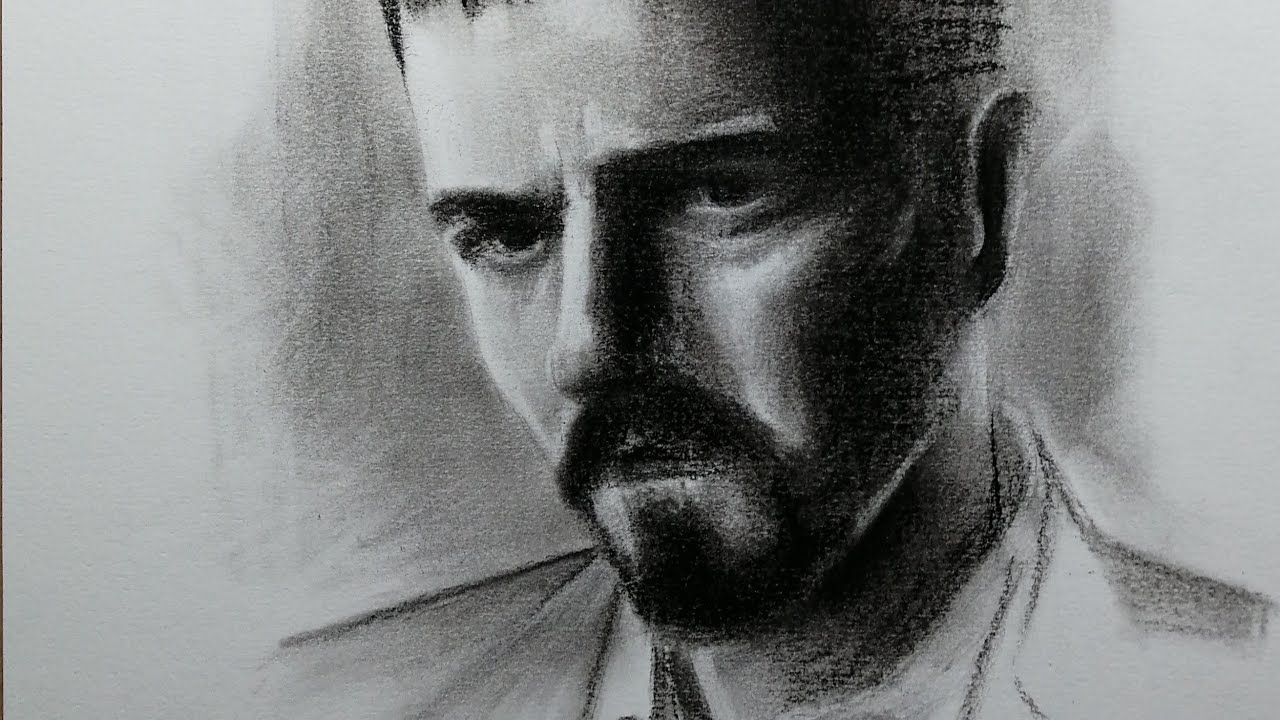 Drawing a portrait with Charcoal, Diego Luna as Felix Gallardo from ...