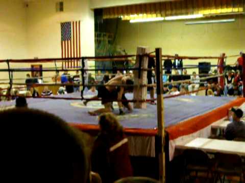 Jordan Ackerman from Osage, Iowa MMA fight on 2/28/09 - YouTube