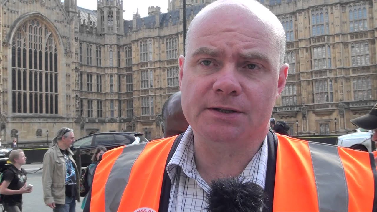 00143 Workers and RMTs Steve Hedley give their views - YouTube