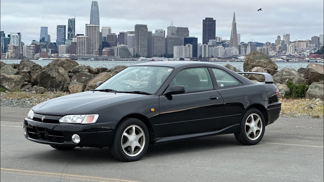 1997 Toyota Corolla Levin BZ-R start up & walk around - YouTube