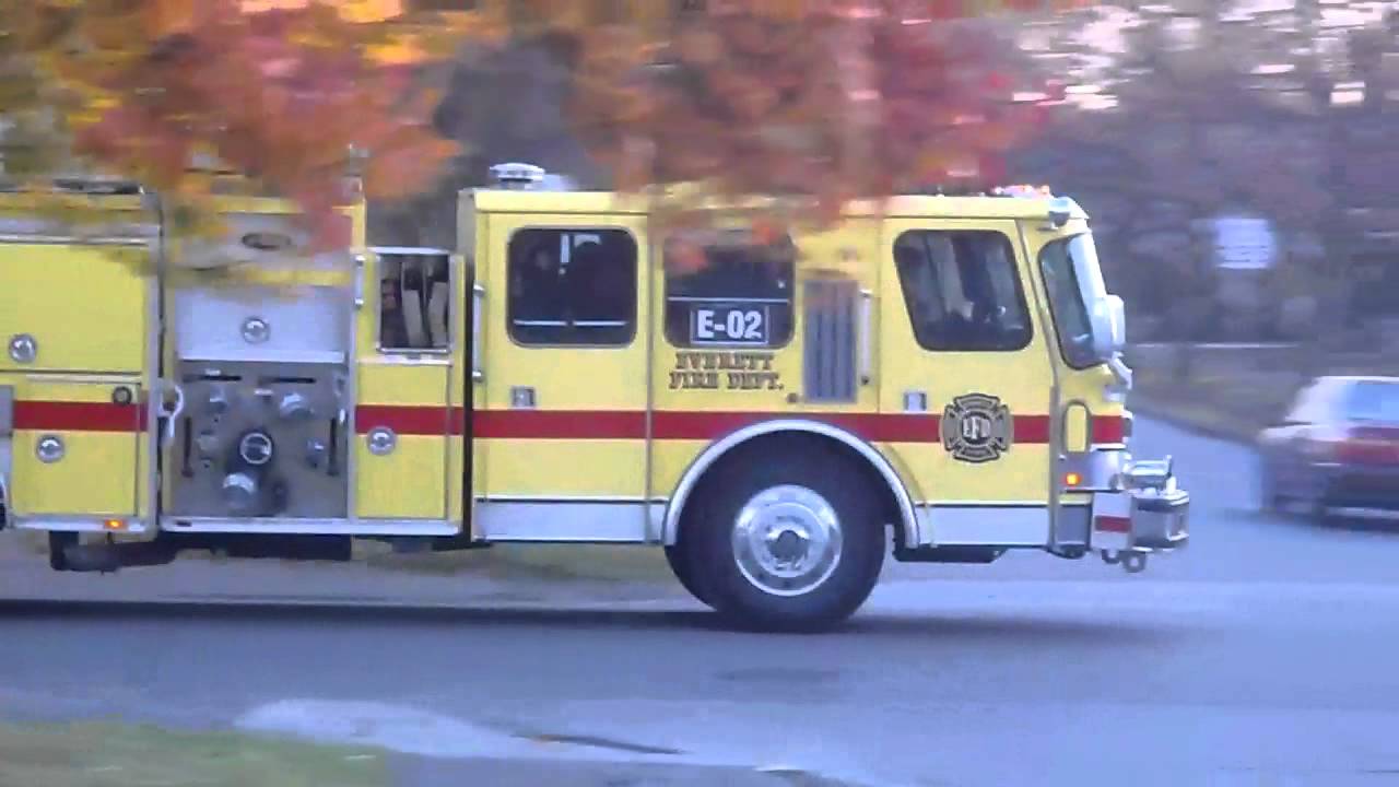 Old E-One Engine -Everett Fire Department- - YouTube