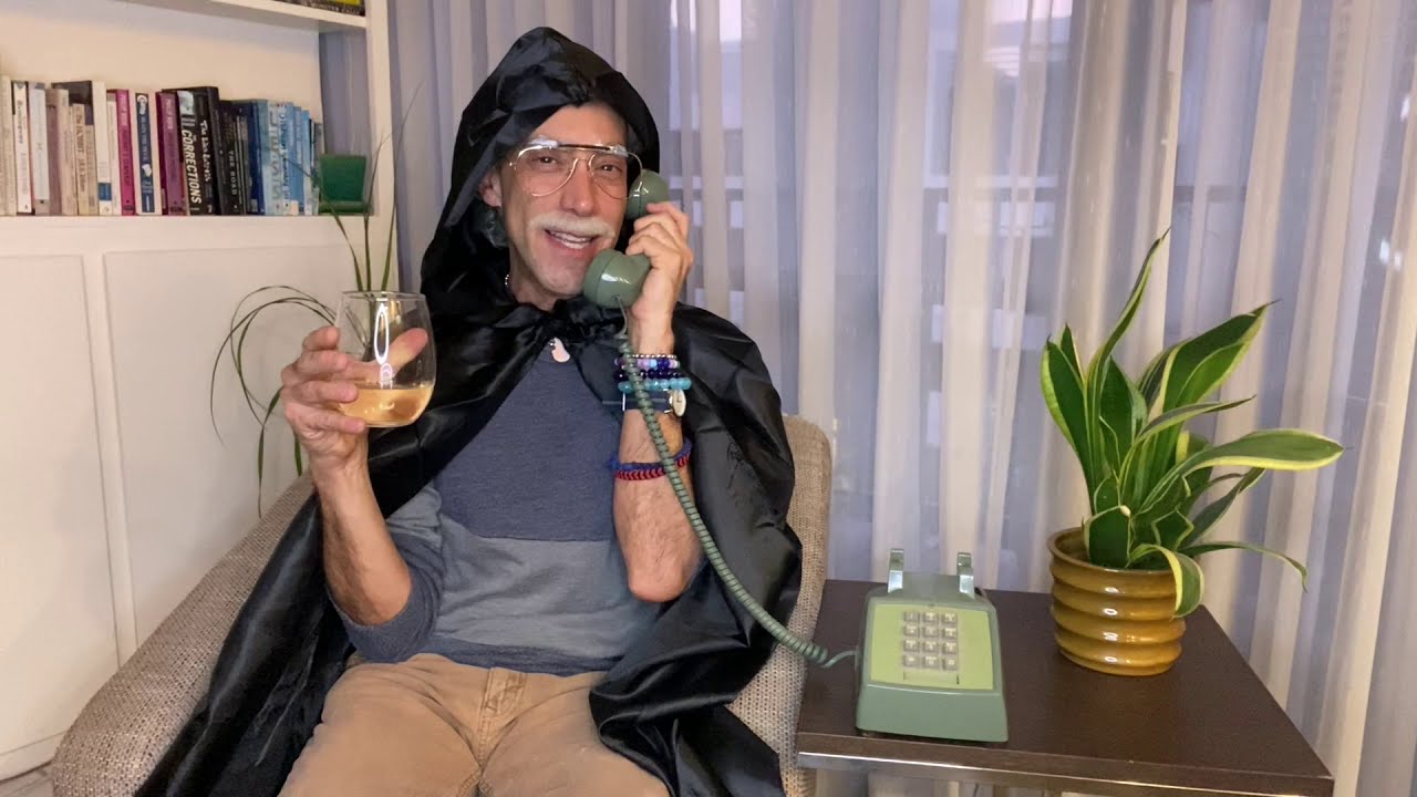 Episode 4 1/2! HALLOWEEN EDITION!! Two Old Queens Who've Just a Minute ...