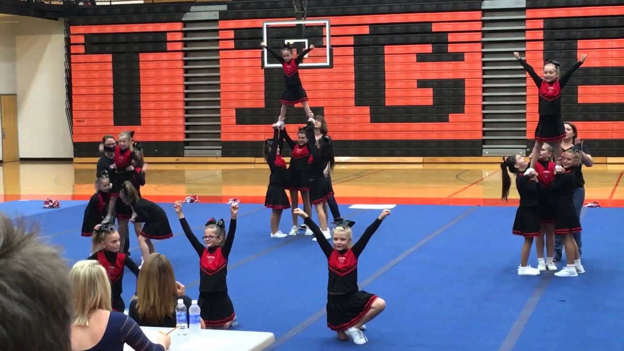 Alyssa cheer competition 2015 - YouTube