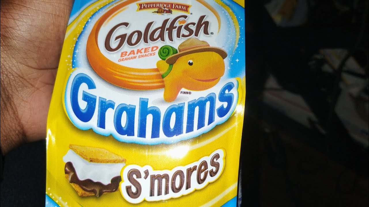 first time trying Goldfish S'mores - YouTube