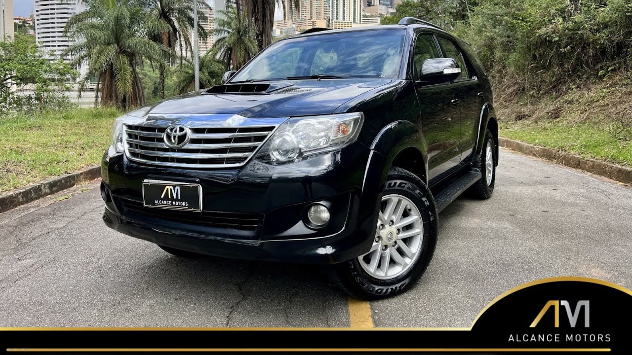 Toyota Hilux SW4 SRV 3.0 16V 4X4 Diesel AUT. 2012 Preto - YouTube