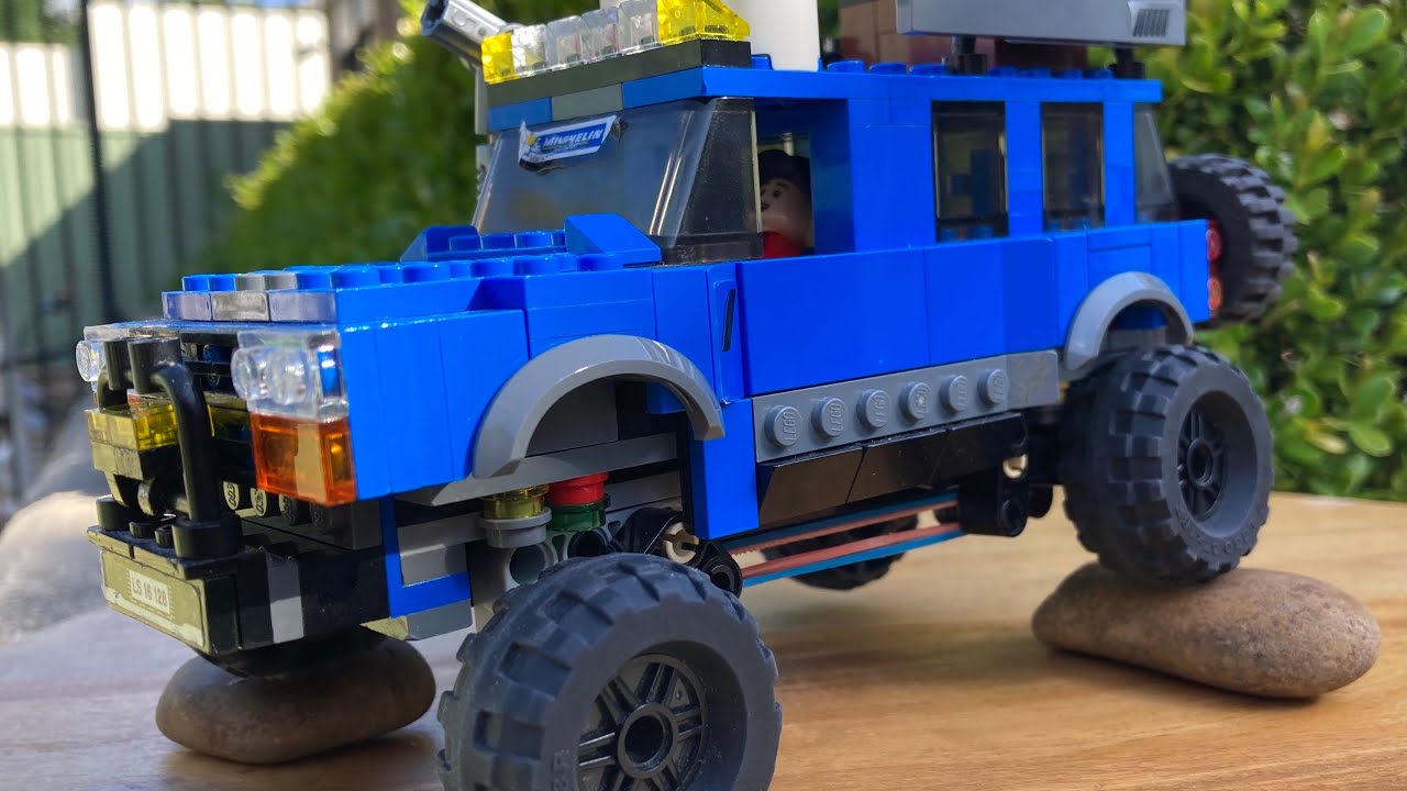 Lego 80 series Landcruiser touring wagon - YouTube