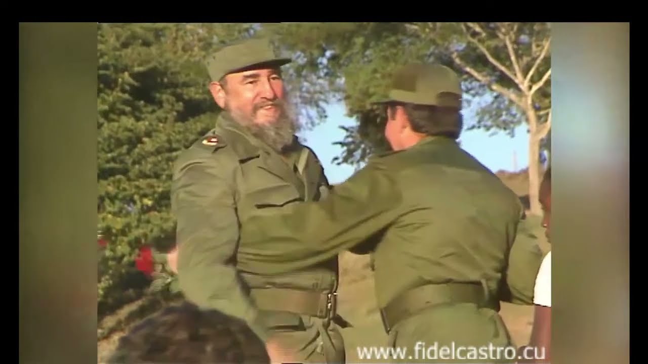 Fidel y Raúl se reencuentran en Cinco Palmas 30 años después - YouTube
