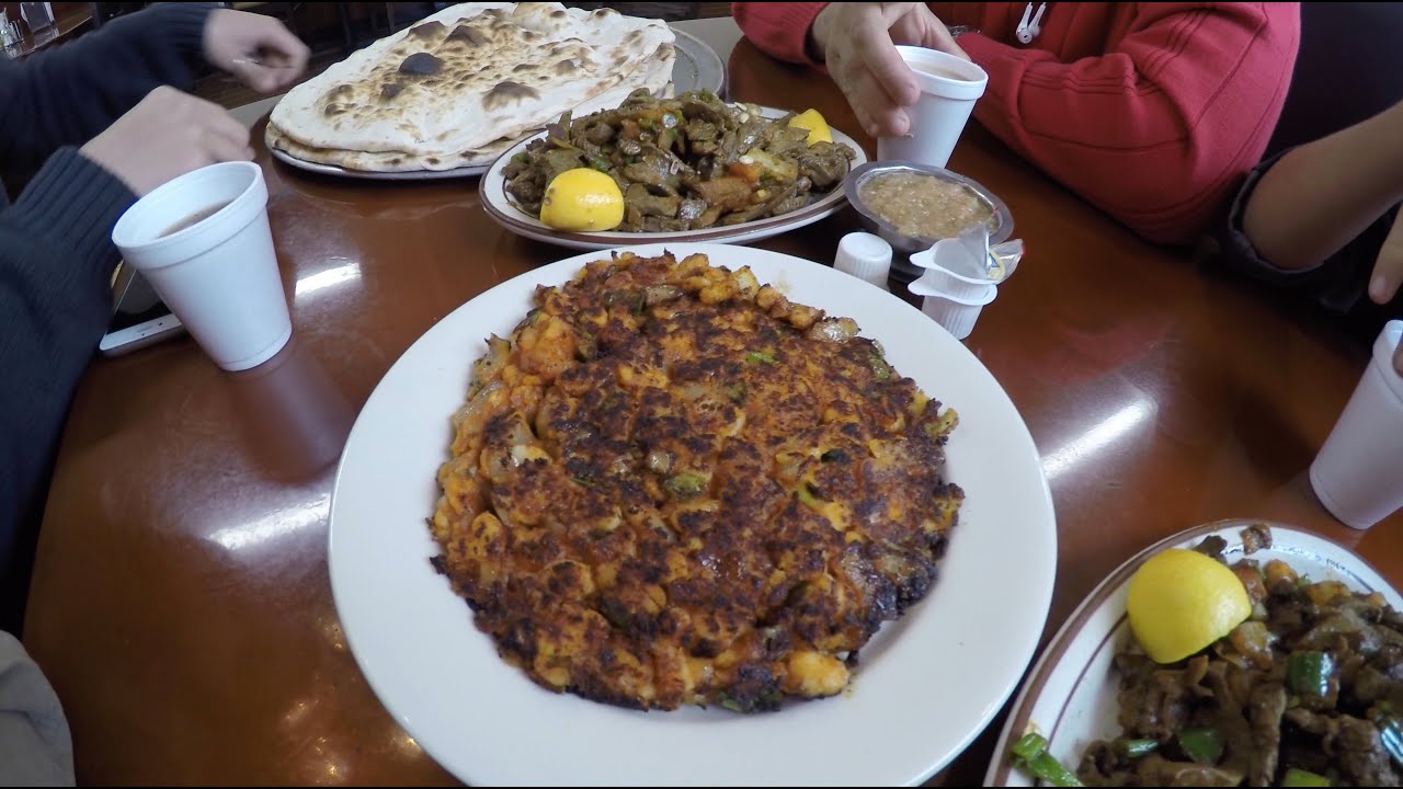 BEST YEMENI BREAKFAST!!! - YouTube