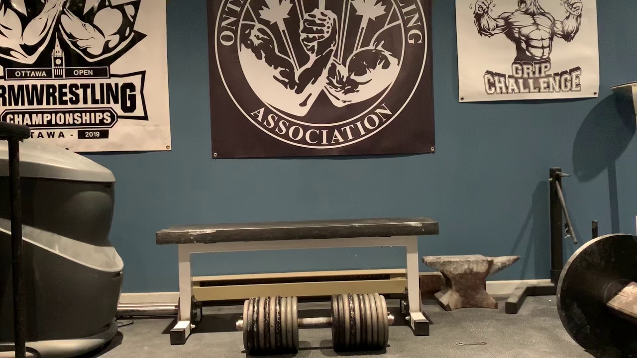 10 One-Arm Rows with 200 lbs - Eric Roussin - YouTube