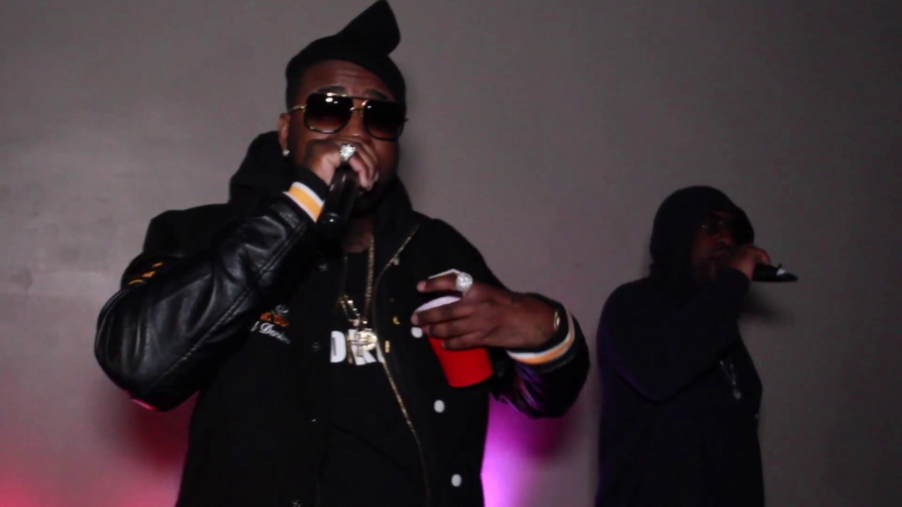 Var Don Performance ft Primo Stackz - YouTube