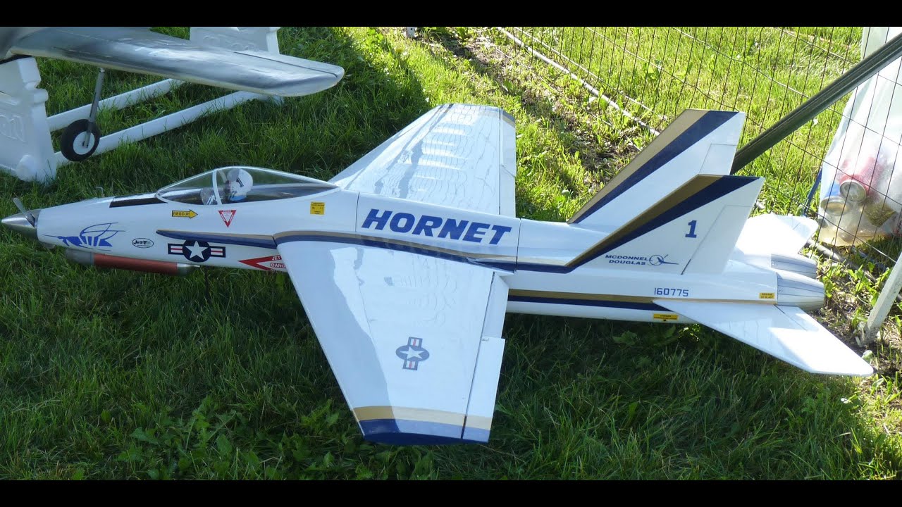 F A 18 hornet prop Jet has HIGH Wind flight NAMFI 2010 SMMAC - YouTube
