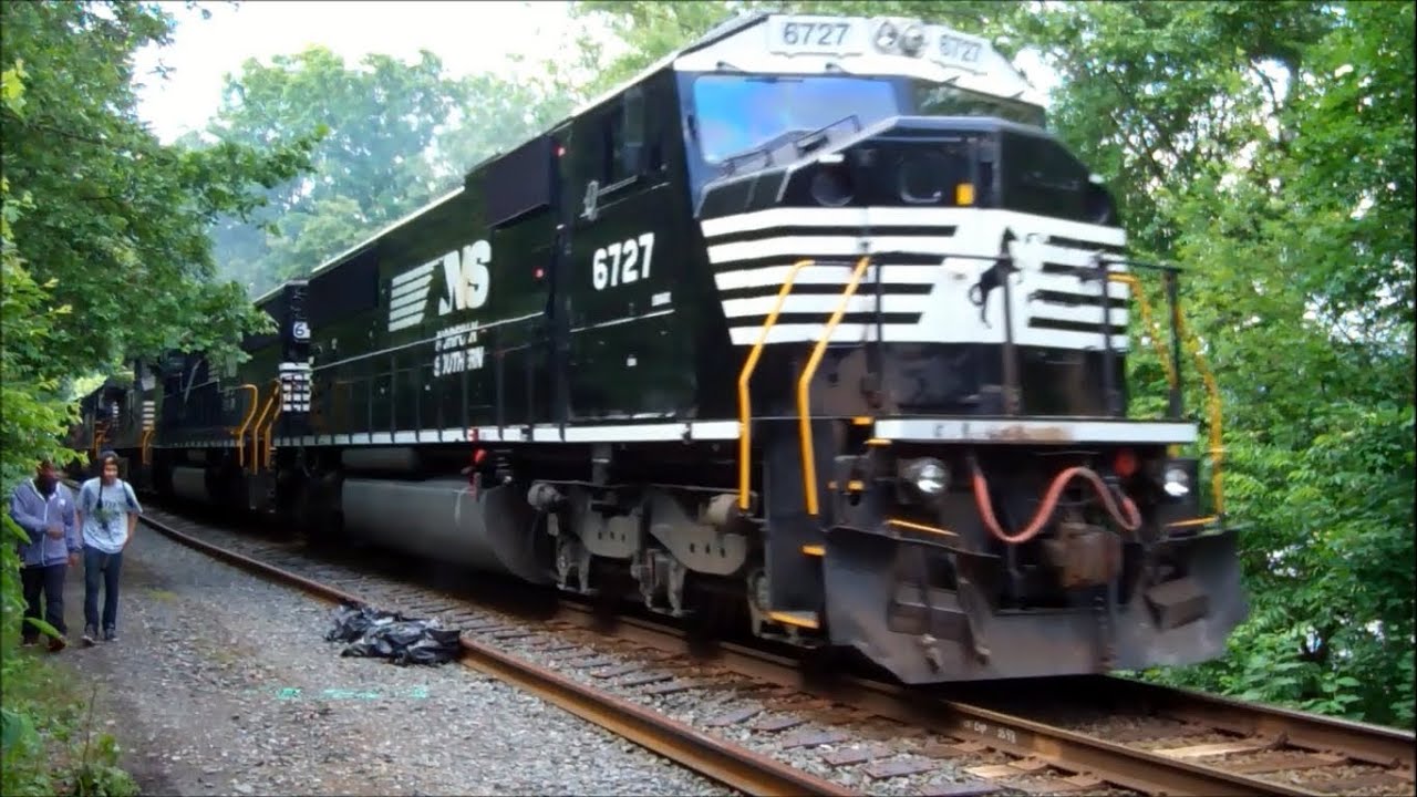 NS 10A With 7 Engines And Trespassers - YouTube