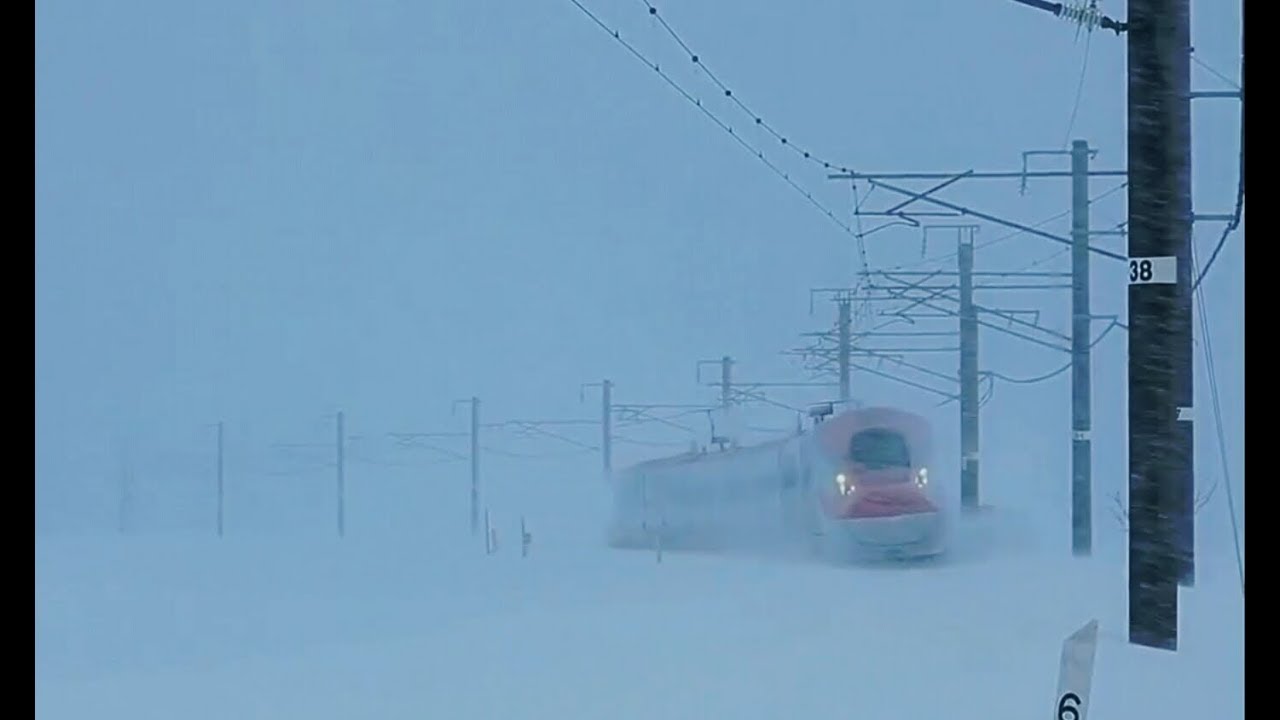 TRAIN & SNOW | SNOW |BULLET TRAIN IN SNOW FALL - YouTube
