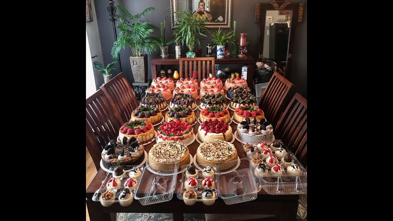 Cheesecake Decorating!!!!! - YouTube