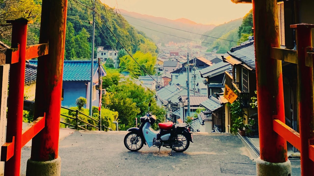 Japanese Jinja | Honda Super Cub C125 | Cinematic Motorcycle Film | 4K ...