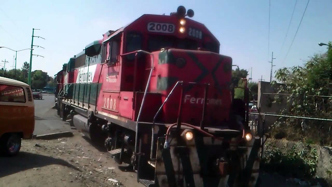 Ferromex: Zona industrial de Guadalajara - GP38-2 FXE # 2008 & # 2037 ...