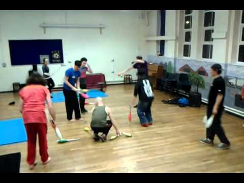juggling club gladiators at club circus central - YouTube