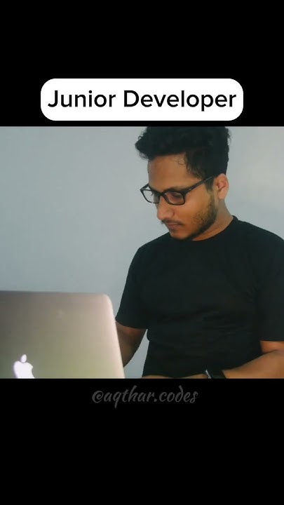 Senior vs Junior Developers 😂 #code #developerlife #funny #aqtharcodes - YouTube