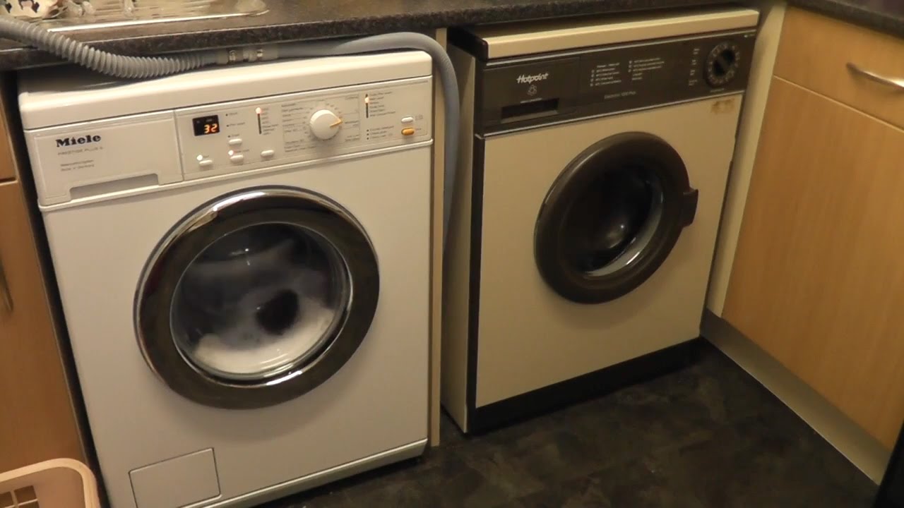 Hotpoint 9530 vs Miele W562 - The 60 Degree Challenge - YouTube
