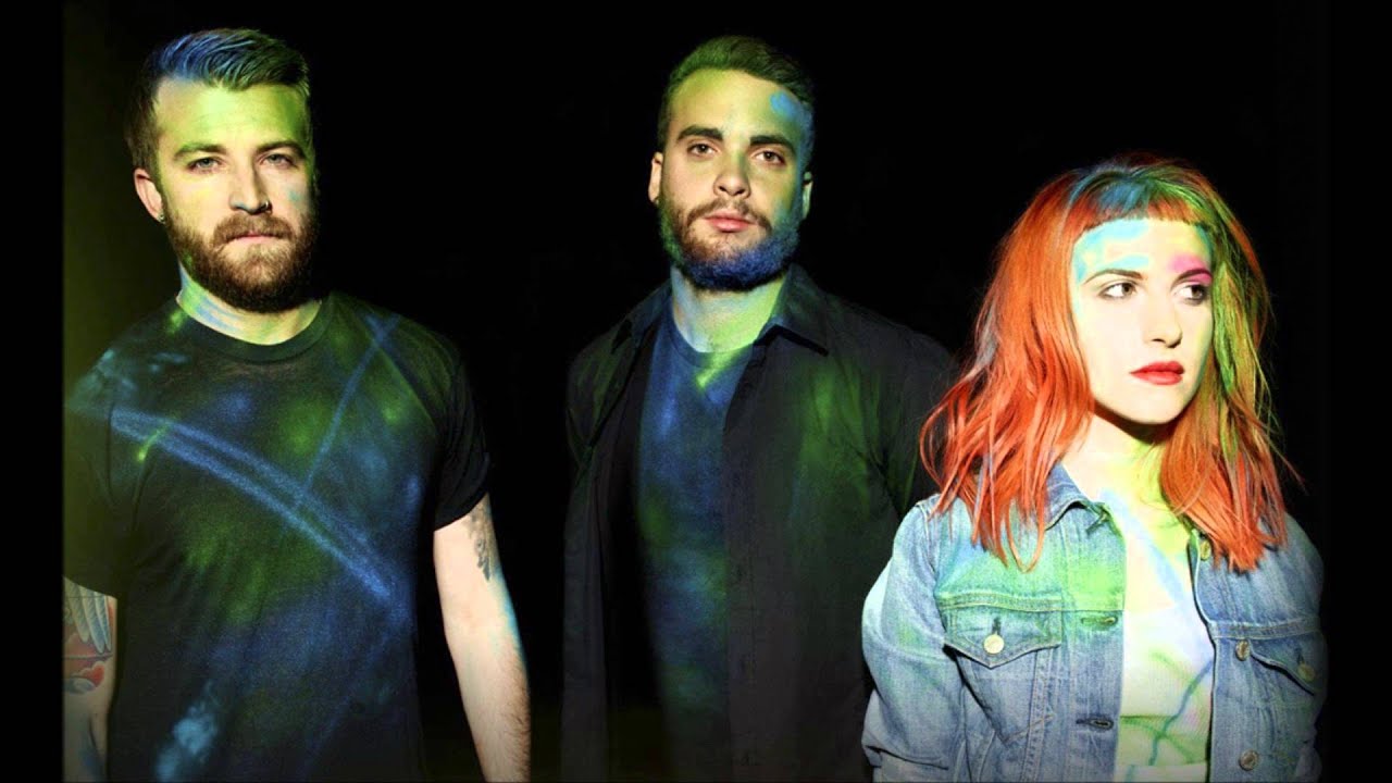 Paramore - Daydreaming - YouTube