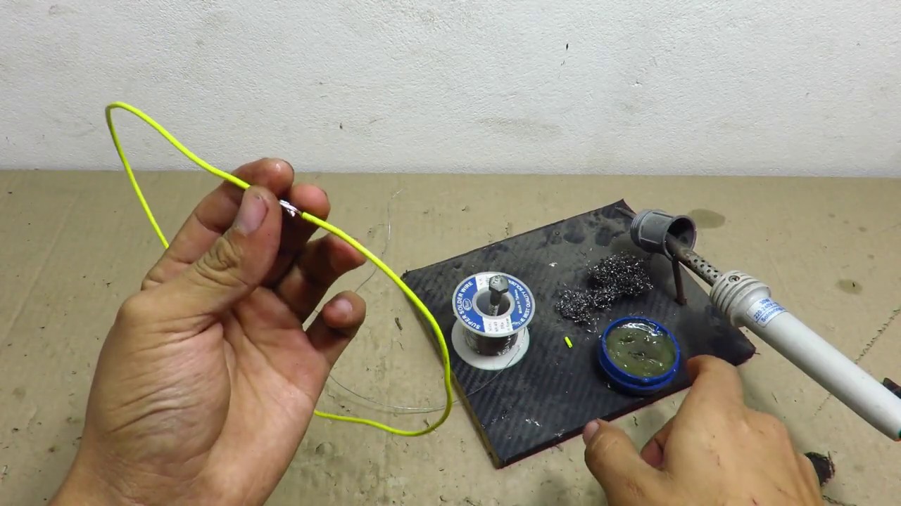 como soldar con un cautil - YouTube