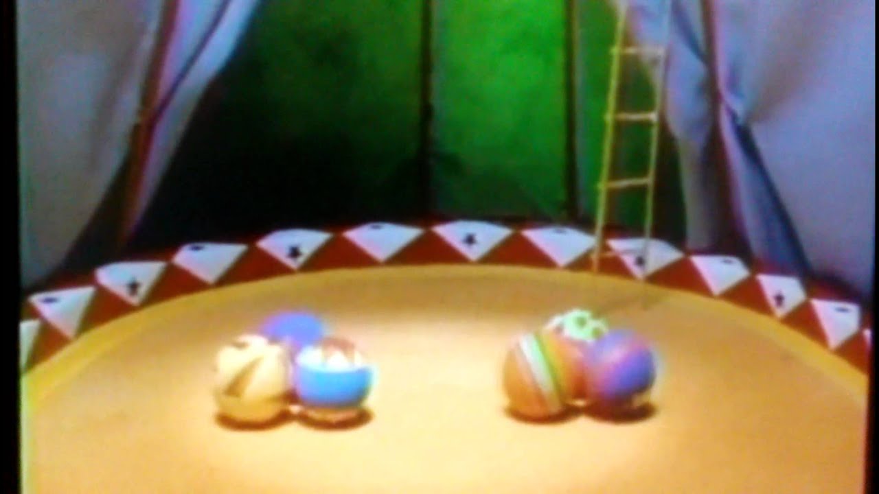 Sesame Street - 6 Circus Balls - YouTube