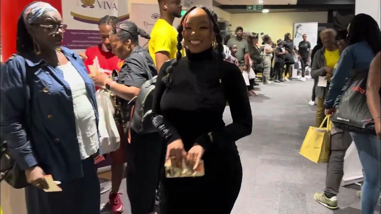 BOB EXPO FASHION SHOW 2023 - YouTube