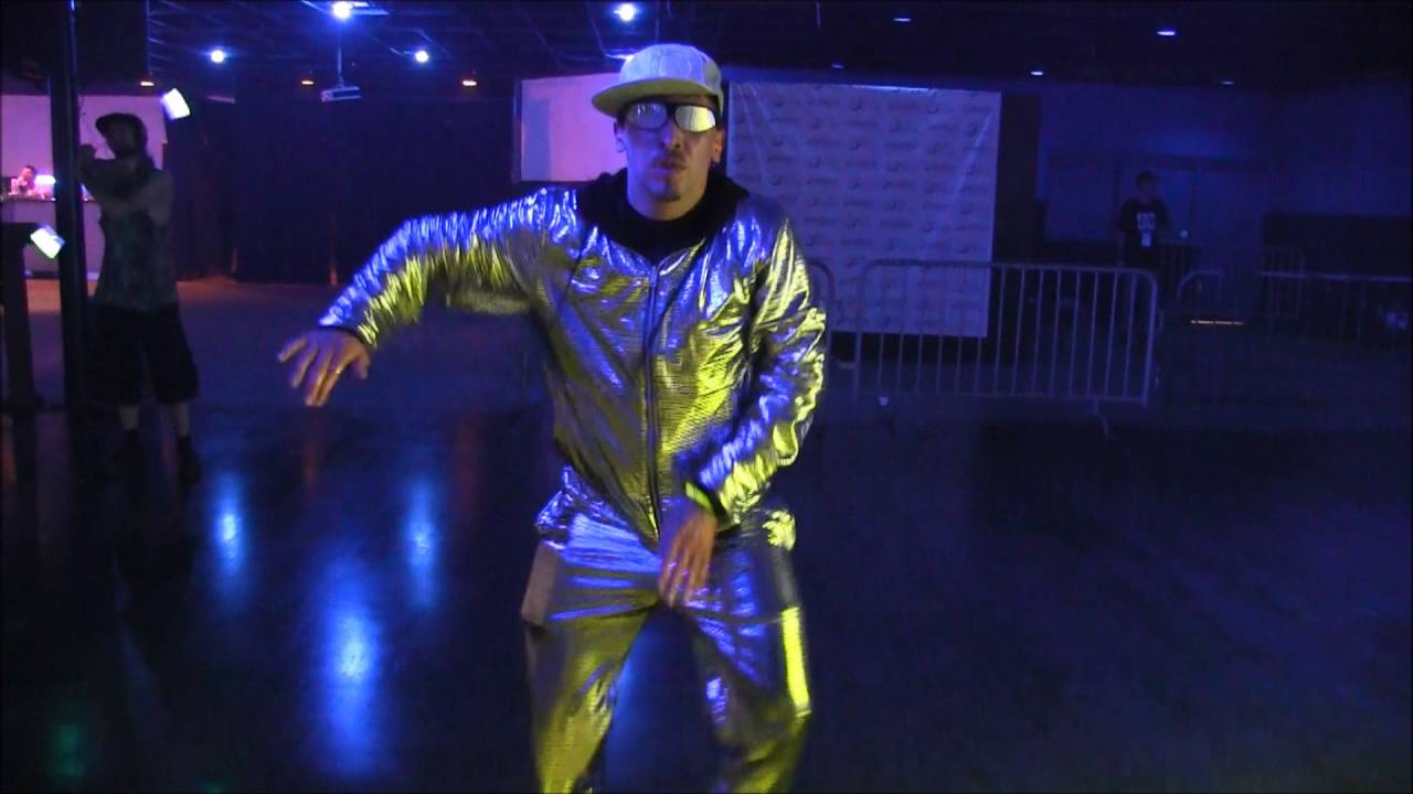 Silver Suit Dancer Mix | Incredible Dance Skills - YouTube