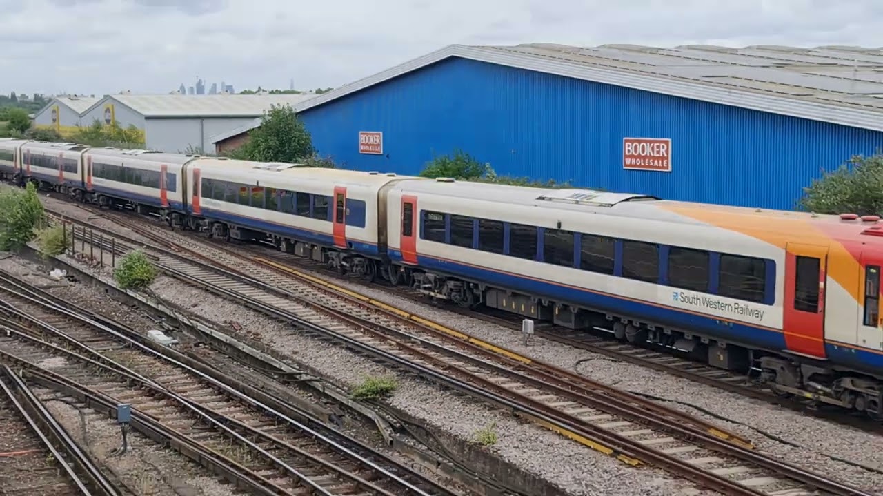 SWR | Class 444, passing through Wimbledon Care Depot - YouTube