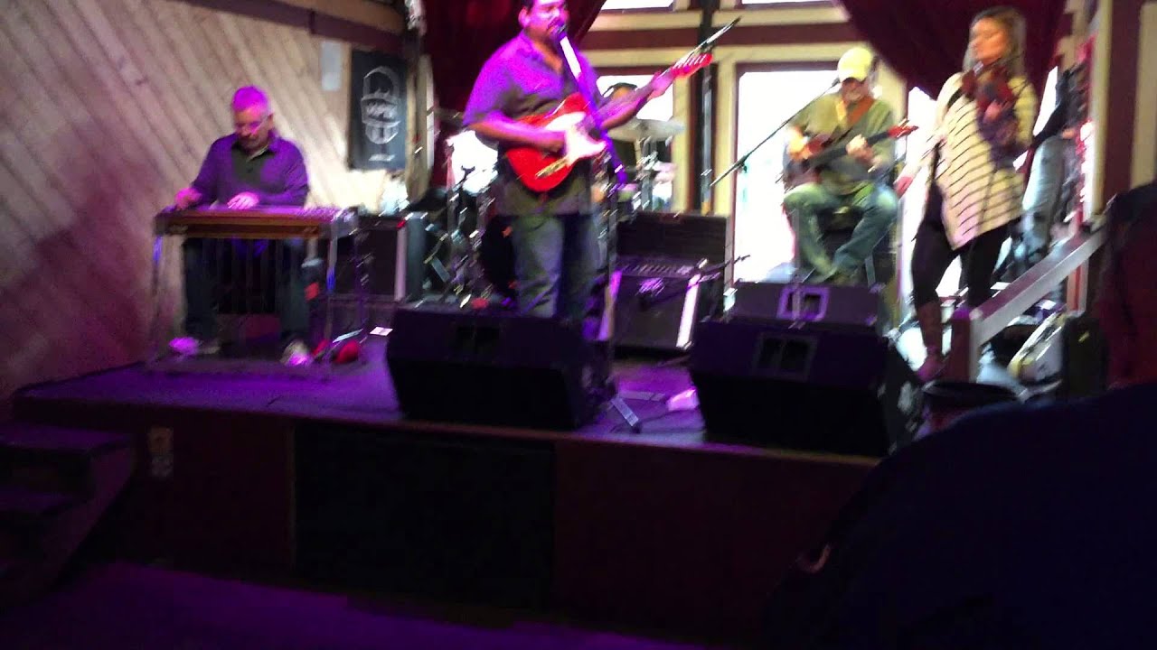 Vince Moreno - YouTube