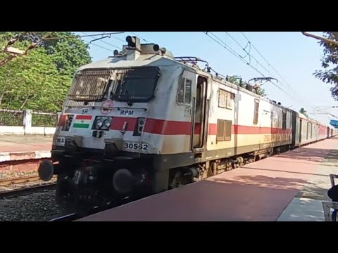12863 HOWRAH-SMVT BENGALURU SF EXPRESS SKIP MARRIPALEM RAILWAY STATION - YouTube
