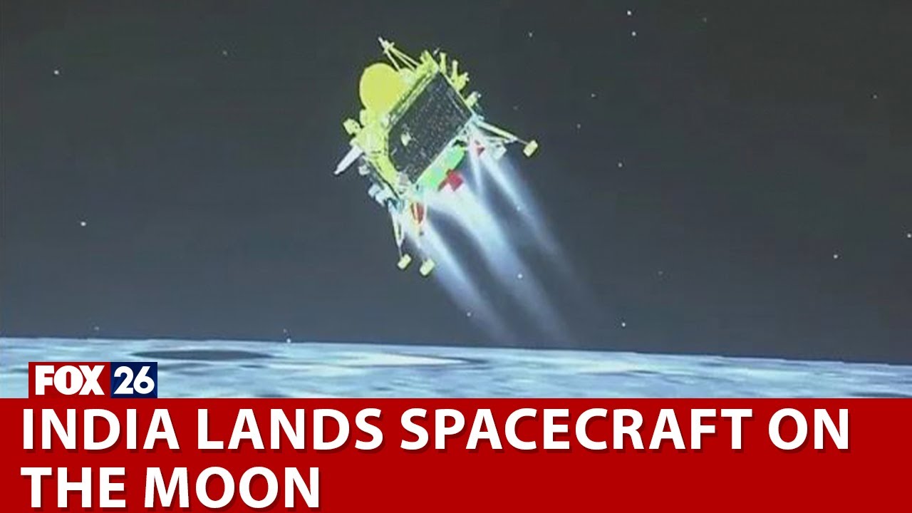 India lands spacecraft on the moon - YouTube