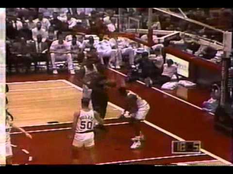 02.22.1994: Rockets vs. Nuggets - Hakeem vs. Mutombo