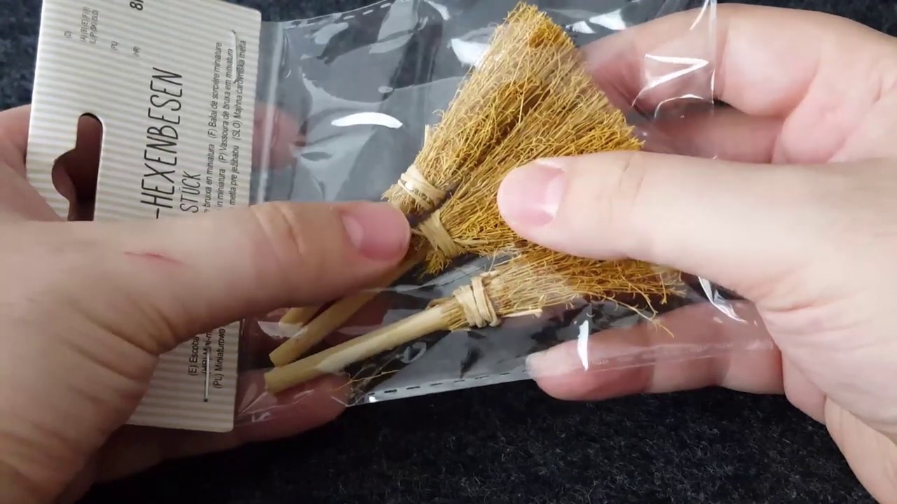 Plastic packaging film - ASMR 🧙 - Crackling, rustling (no talking ...