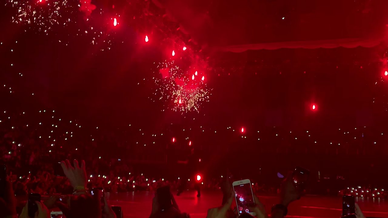 Drake performing at his 'The Assassination Vacation' UK Tour / April ...