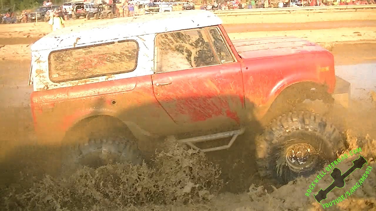 TRAIL TRUCKS IN DEEP MUD BOG!!! - YouTube