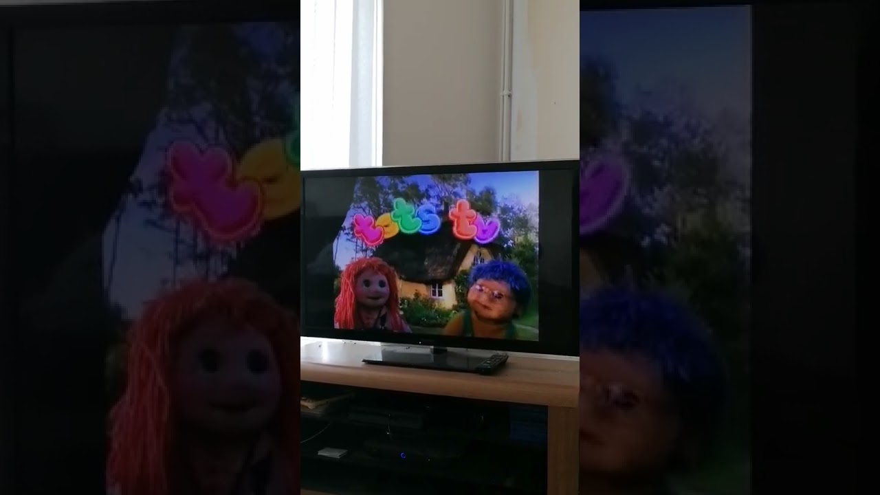 Tots tv intro 1993-98 - YouTube