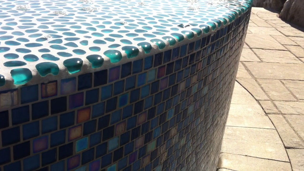 Perimeter Overflow Spa - YouTube