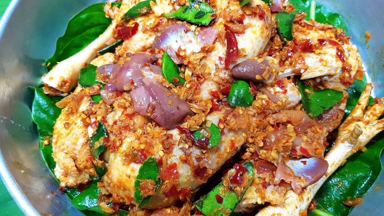 1003 ไก่บ้านนึ่งสมุนไพรใบยอ ไก่เมืองนุ่มๆ หอมสมุนไพร Steamed Chicken ...