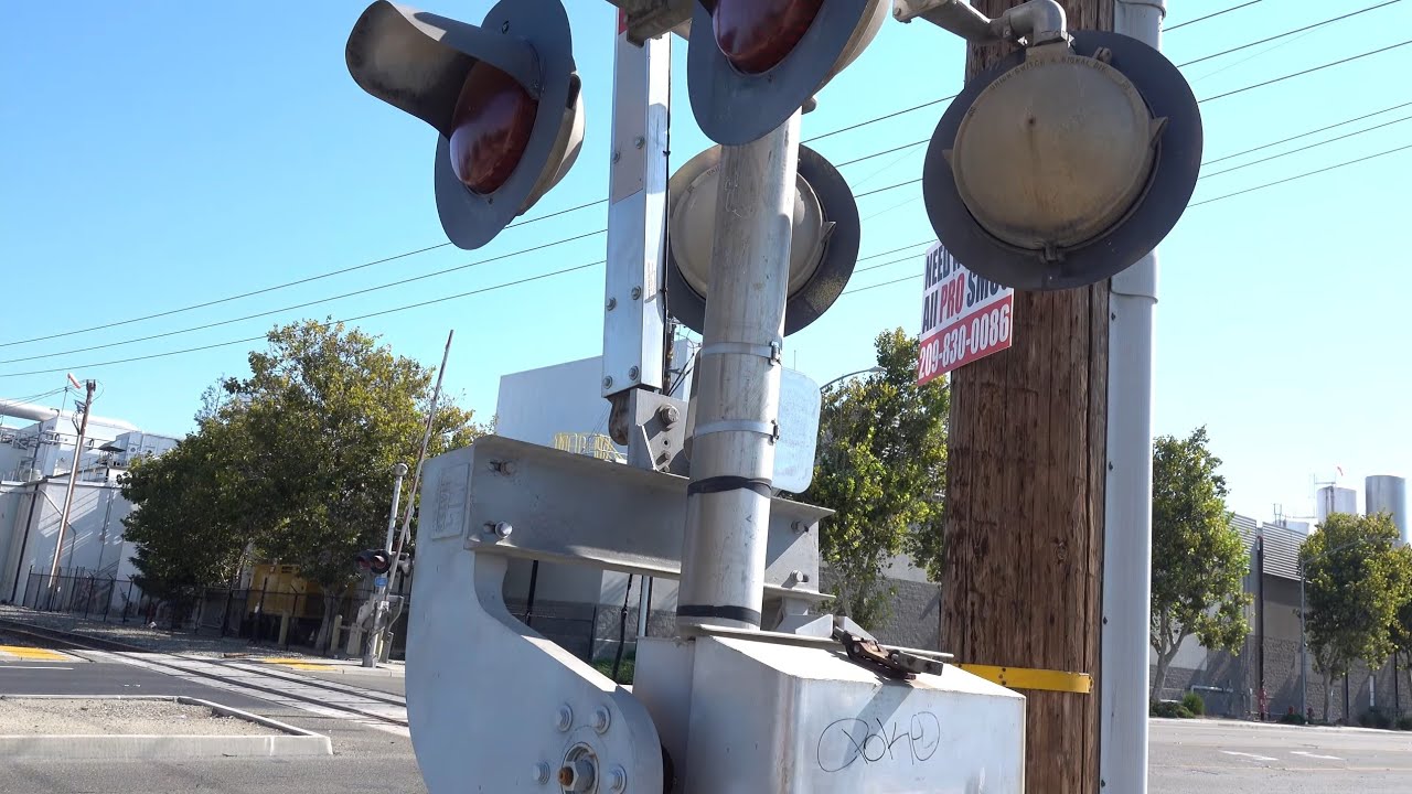 Grant Line Road Railroad Crossing Tour, Tracy CA - YouTube