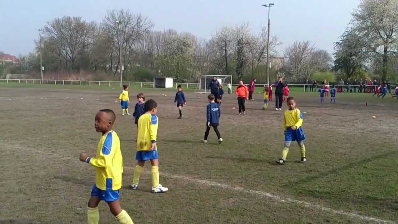 Tournoi marcinelle U8 RUFC Ransart contre RFC Gilly 14-04-2012 - YouTube