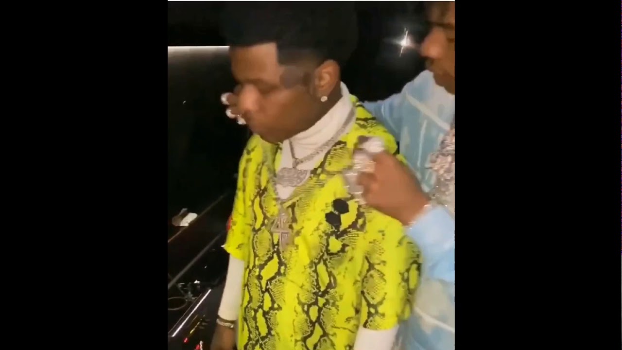 Lil Baby Gifts Chain and Stacks to Rylo - YouTube