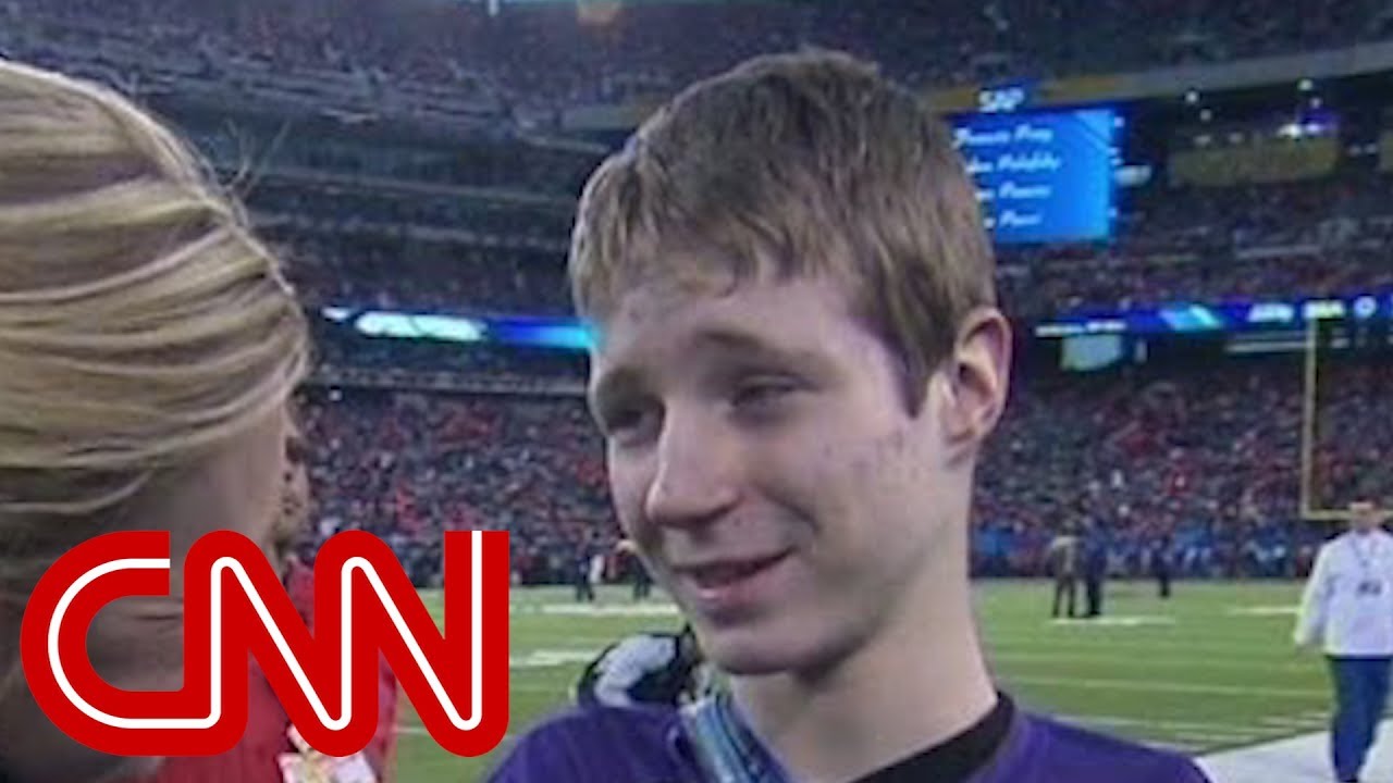 NFL sends armless football star to Super Bowl - YouTube