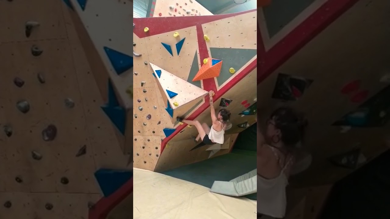 Indoor rock climbing V2 / V3 ~ #bouldering #indoorclimbing #climbing ...