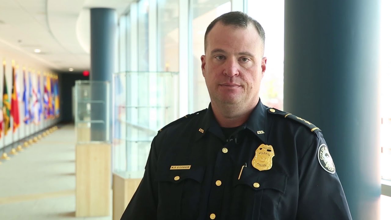 APD Deputy Chief Michael O'Connor provides holiday shopping safety tips ...